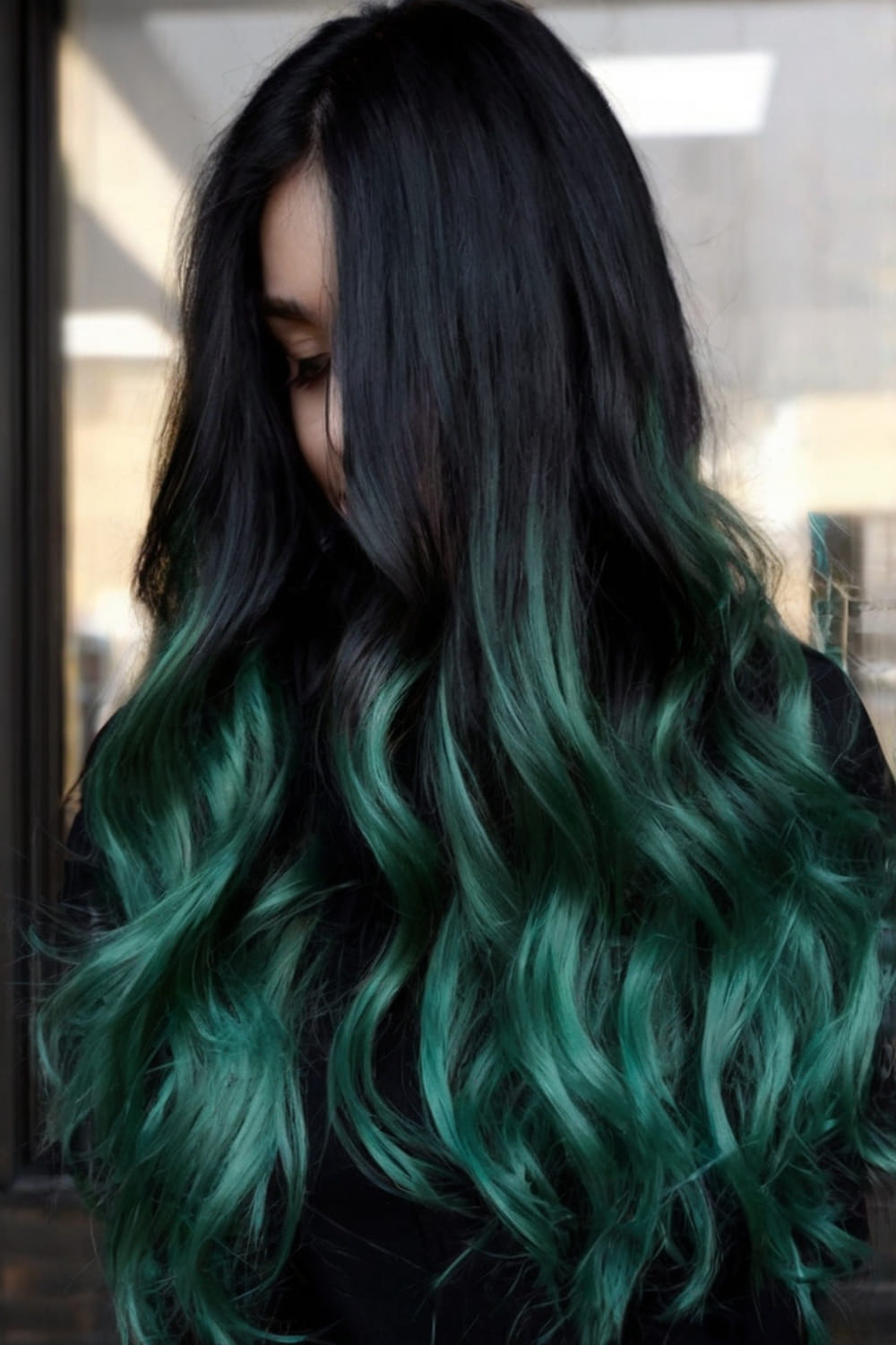 21 Black Hair with Highlights: Elevate Your Look with Stunning Shades ...