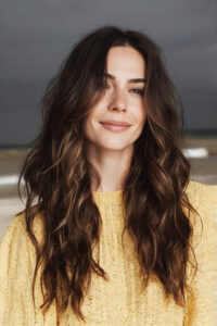 Face-Framing Layers: The Secret to Effortless Style - Bangz Hair Design