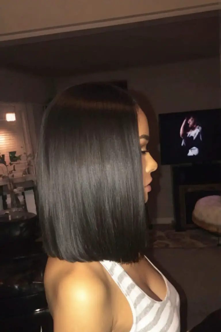 Trend Alert: 19 Middle Part Hairstyles to Elevate Your Look - Bangz ...