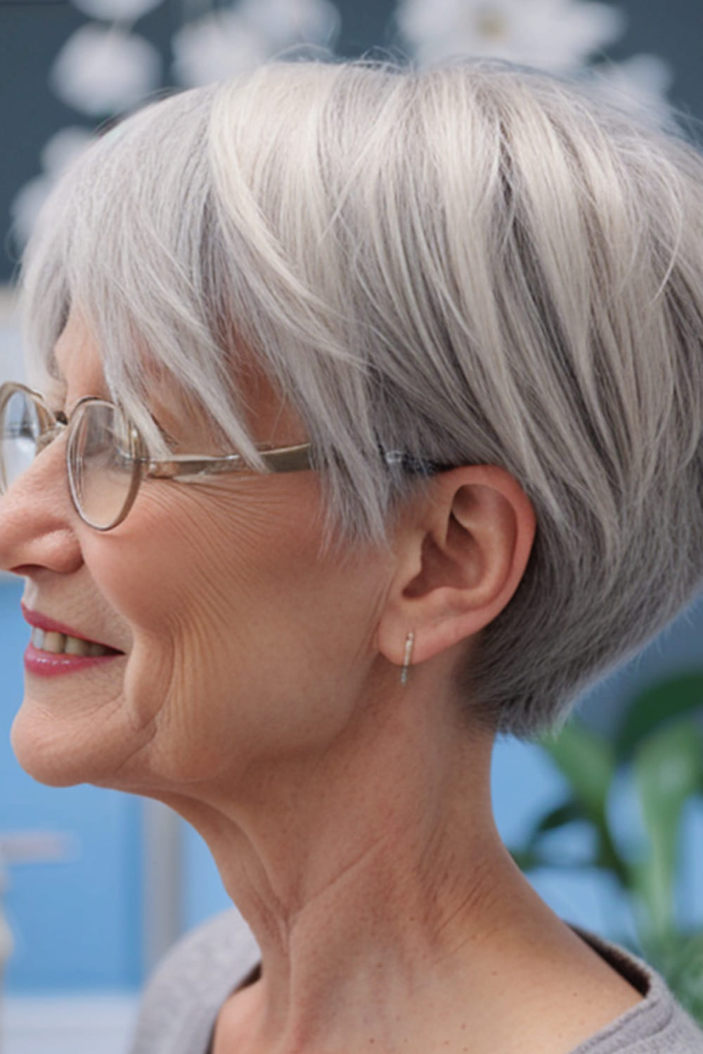 Short Hairstyles for Over 70 with Glasses: Boost Your Confidence with ...