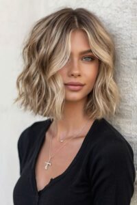 Trend Alert: 19 Middle Part Hairstyles to Elevate Your Look - Bangz ...